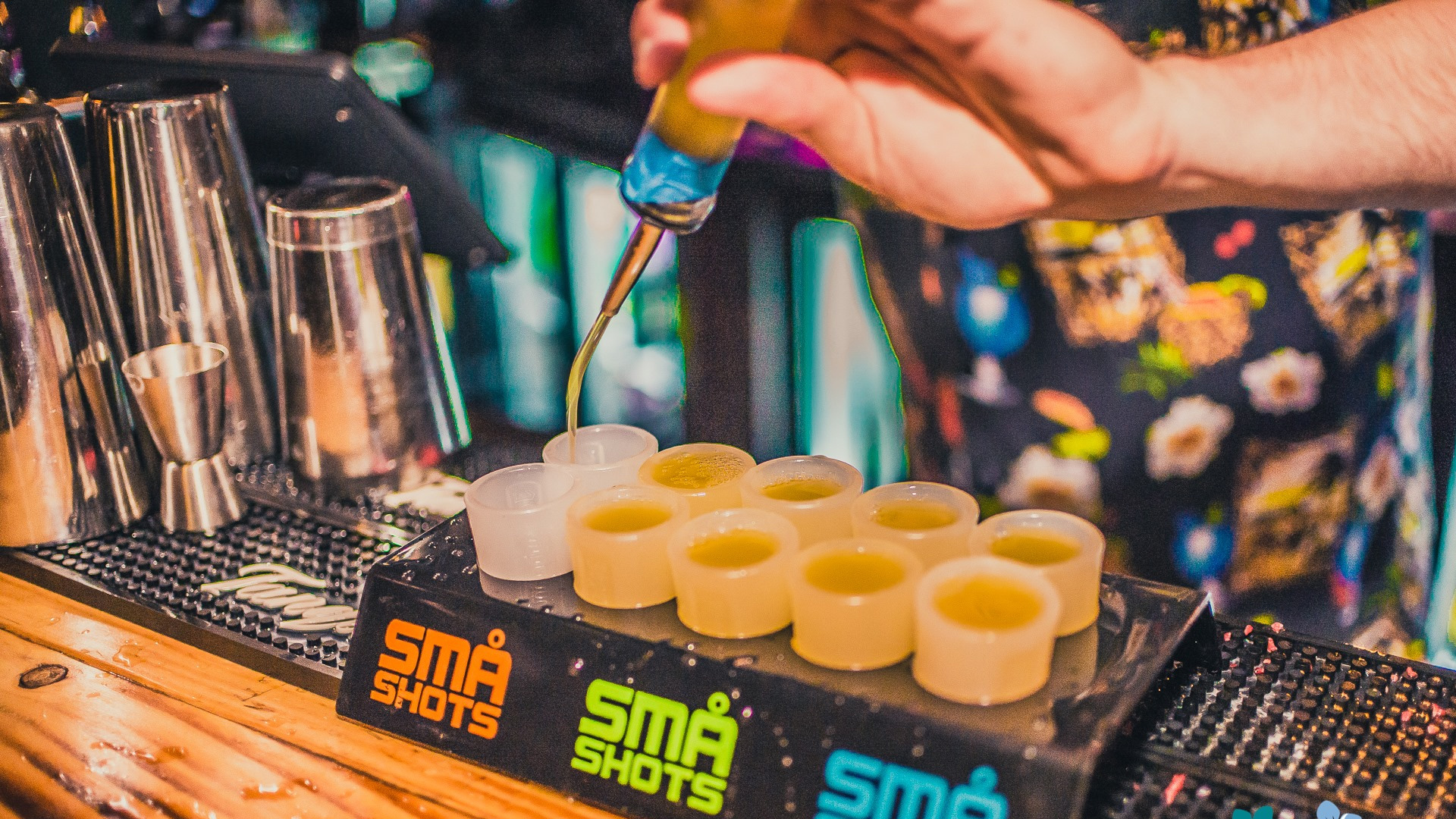 Colourful, Crazy and Fun | SMÅ SHOTS